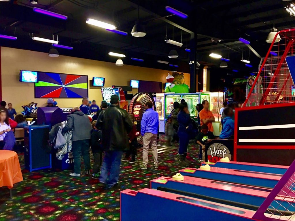 Team Building Done Right in Middletown - Mid County Lanes And Entertainment